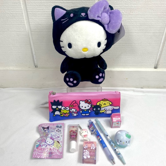 Hello Kitty | Toys | Hello Kitty Bundle | Poshmark